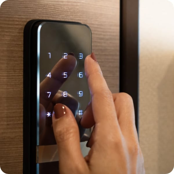 ¿Cuáles son los sistemas de seguridad y control de acceso más seguros?