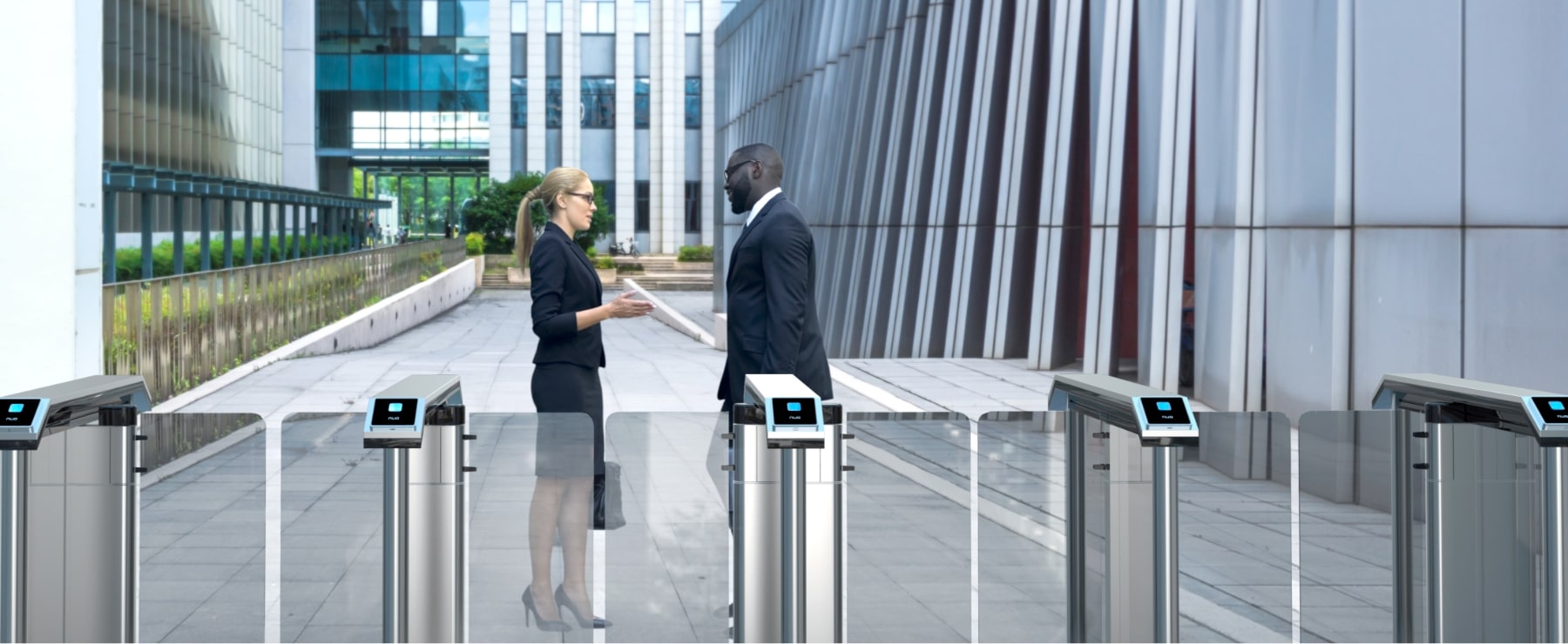 Tornos de control de acceso: Por qué son necesarios en un edificio